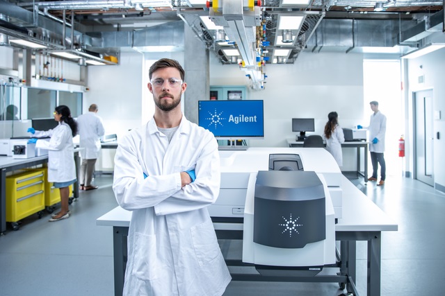 Cary 7000 Universal Measurement Spectrophotometer - APE2024-Booth:EE-29 ...